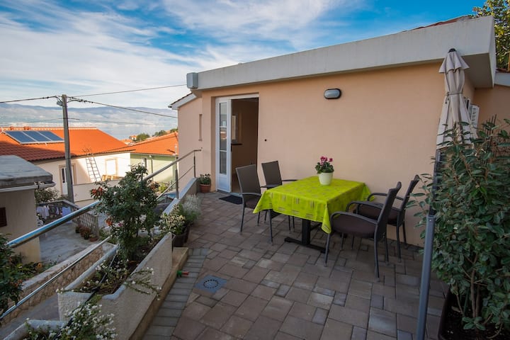 Apartment Franciska 2 With View And Near The Beach - Vrbnik