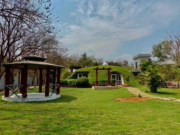 6 Bhk Luxury Villa & Lounge With Pool And Garden - Hyderabad
