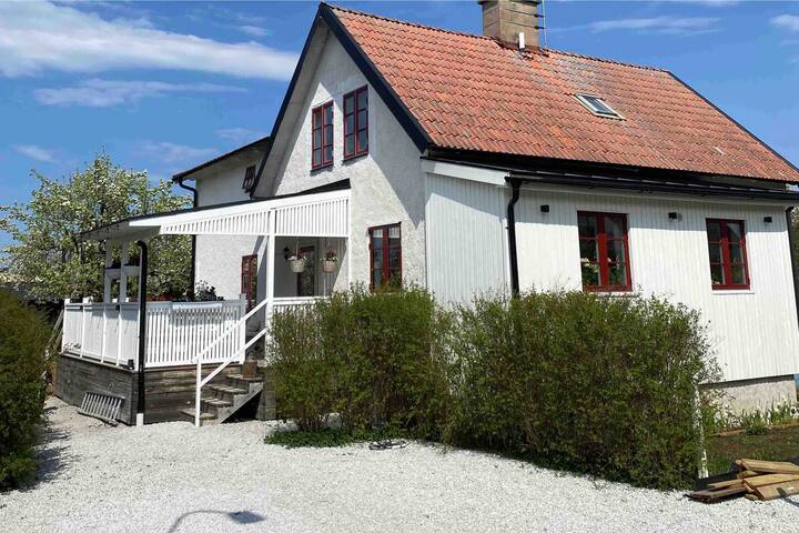 Trevlig Villa I Visby Nära Söderport - Visby