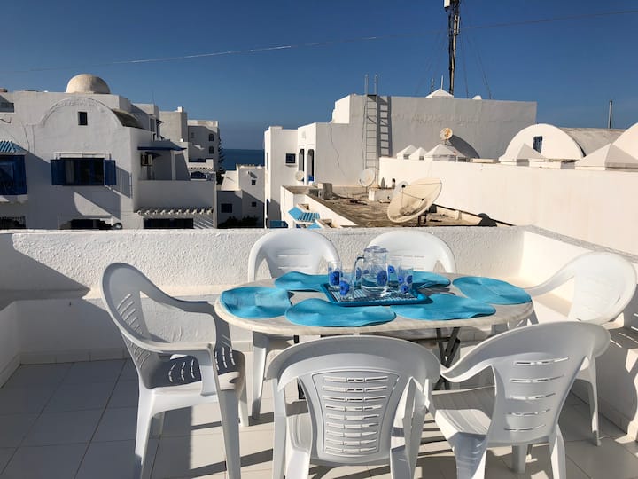 Beau Duplex Les Pieds Dans L’eau,  Dans Marina - Monastir