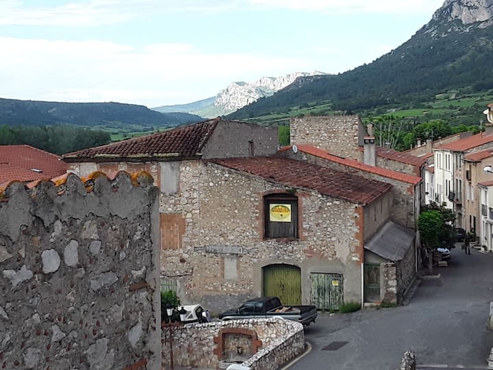 Chez Elena & Sylvain à Tautavel - Latour-de-France