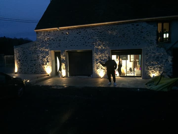 Maison 6 Personnes Indépendantes Dans Pisciculture - La Ferté-Gaucher