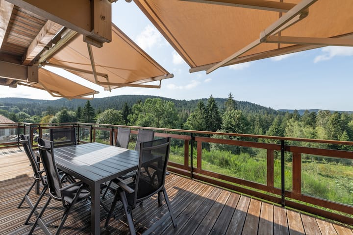 Exceptional Chalet With Jacuzzi, Ping-pong Table, Chalet Des 3 Petits Pouhas - Liézey