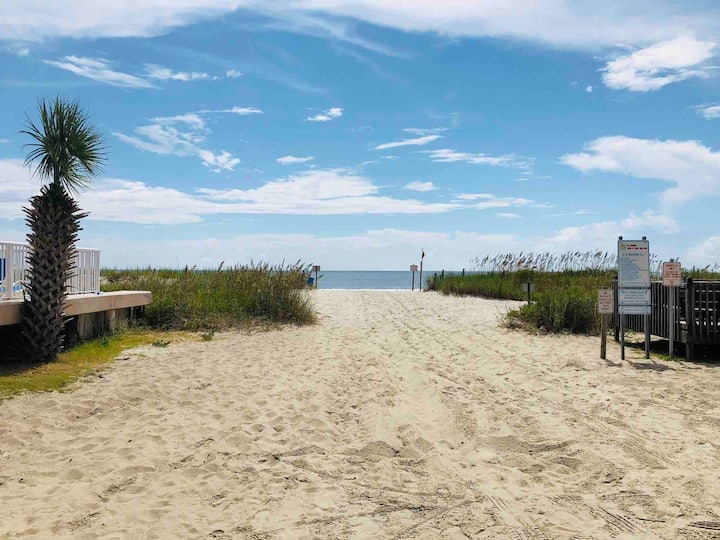 Relax In This Cozy Townhouse, 2block To The Beach - Sandy Beach Resort Myrtle Beach