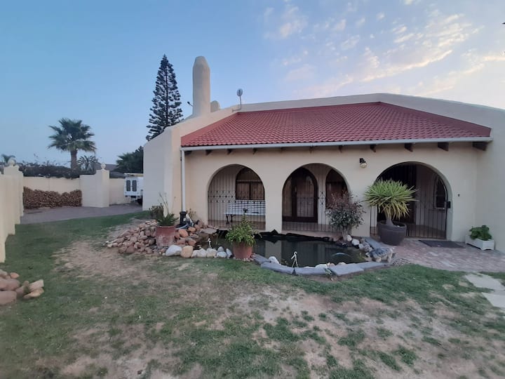 Holiday By The Ocean - Somerset West