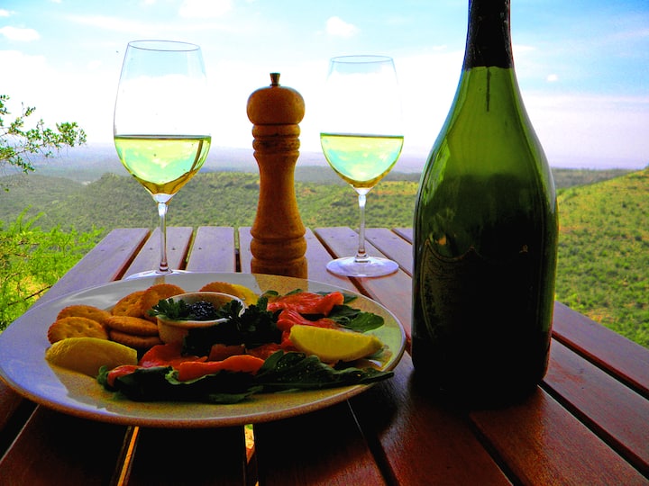 The Cave on Champagne Ridge, Romantic, Views - Cottages for Rent in ...