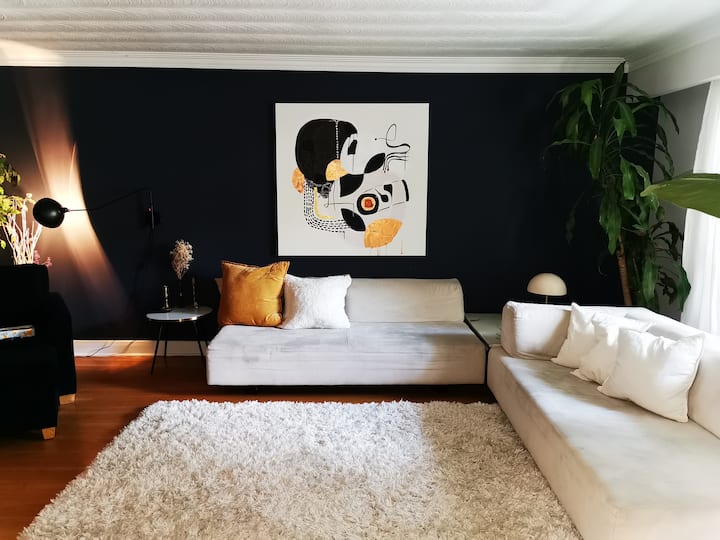 Creative Oasis In The Heart Of Queen West - Toronto