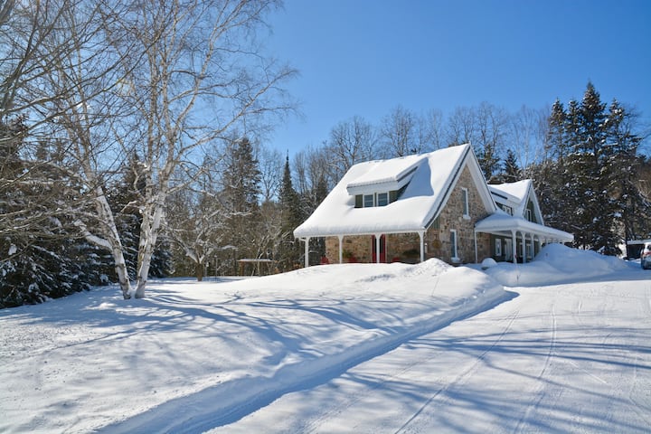 The Farm On Old North Road, Huntsville, On - Ontario 60