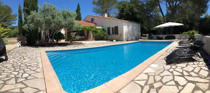 "Un Havre De Paix" Classée 4* Au Pied Du Luberon - Lourmarin