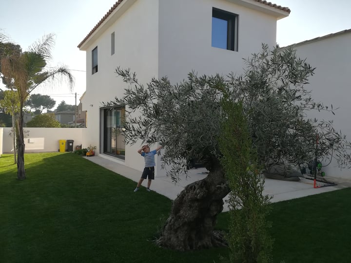 Villa Bord De Mer Avec Jardin Et Piscine Hors Sol - Carry-le-Rouet