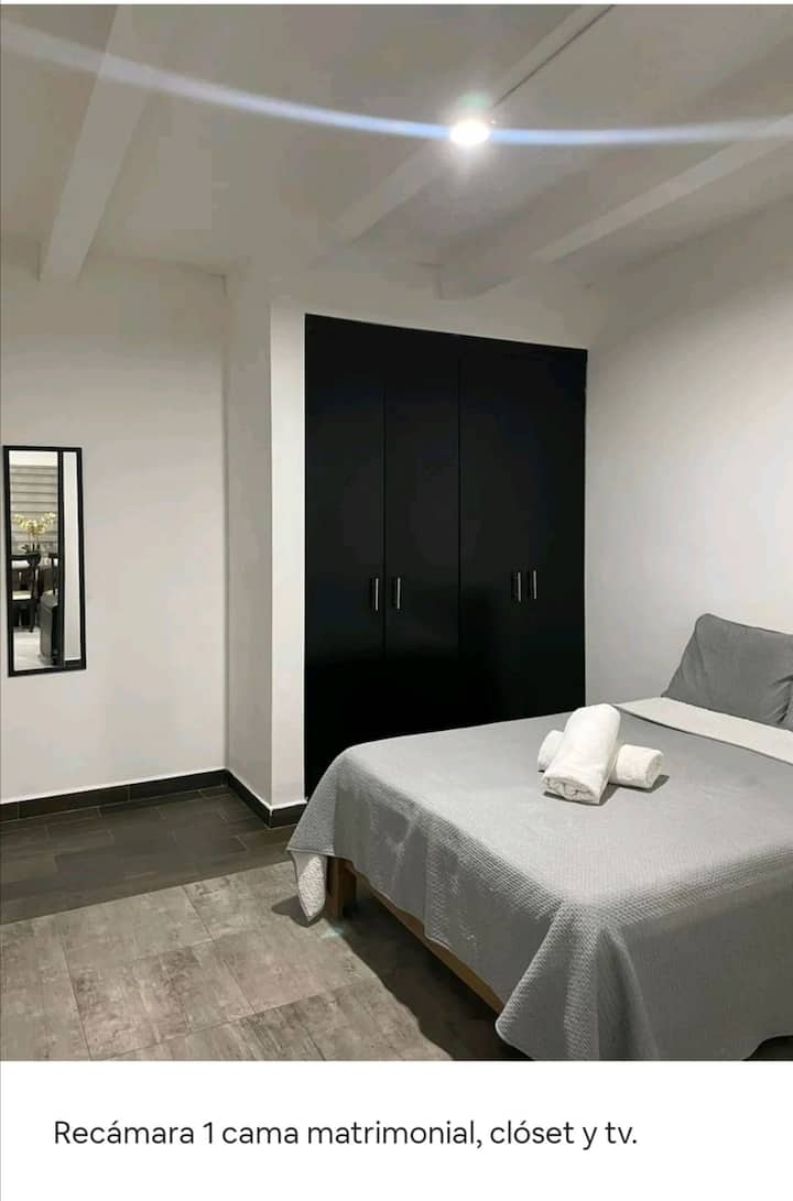 Departamento Limpio, Renovado Y Céntrico. - Michoacán