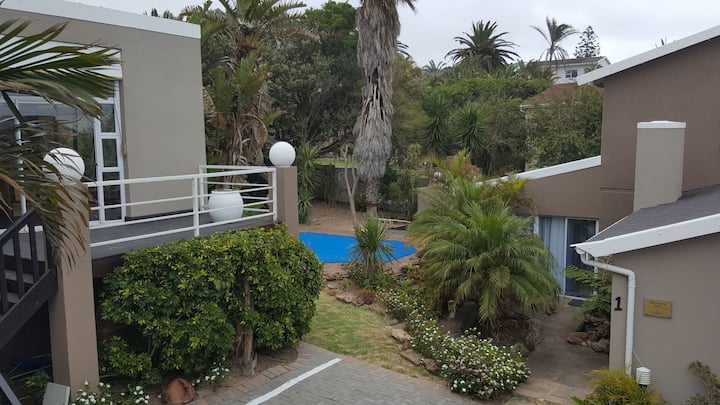 9 On La Roche: 5 Bedroom - Port Elizabeth