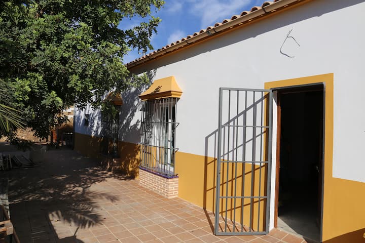 Finca La Antigua Gatera - Montellano