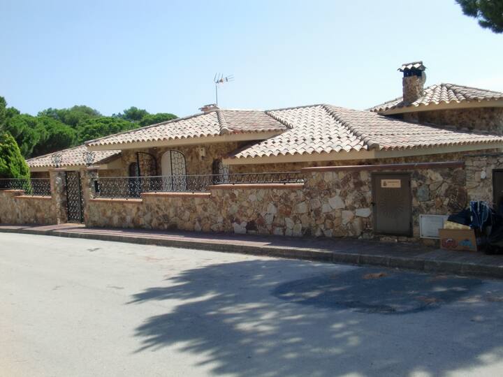 Apartamento En Villa Privada A 1,5 Km. De Lloret De Mar. A 500 Mts. De Playa Cal - Tossa de Mar