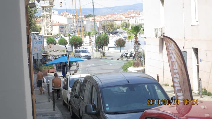 Appartement Vieux Port De La Ciotat T3 80m2 - La Ciotat