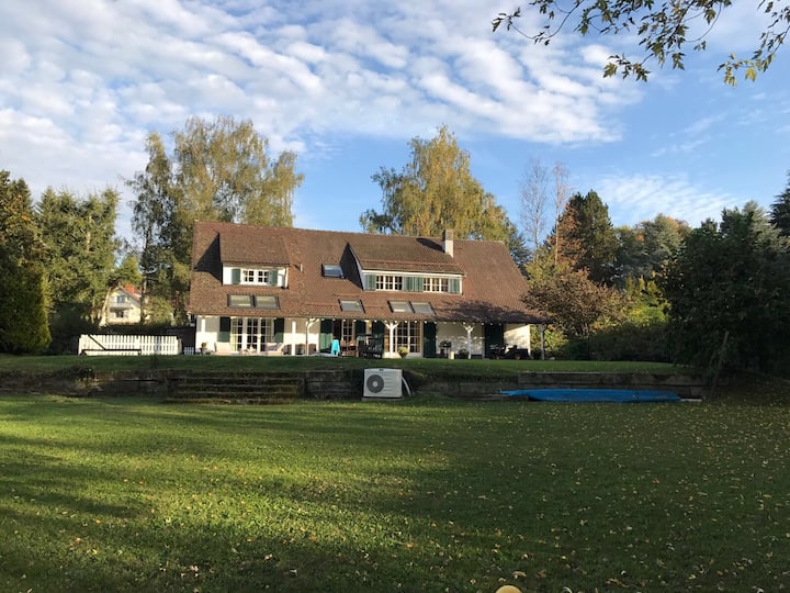 Classical Villa With Beautiful Grounds - Lausanne