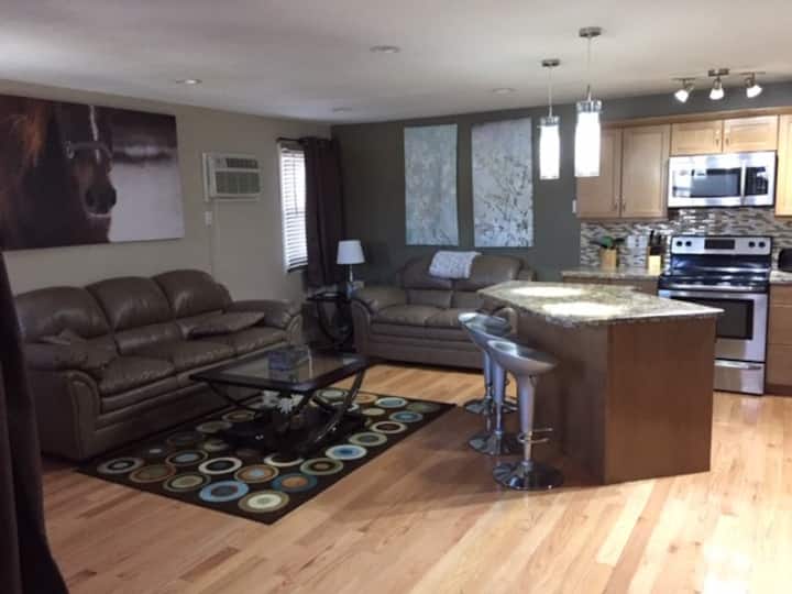 Open Design 2 Bedroom - East Location Sta21-00147 - White City