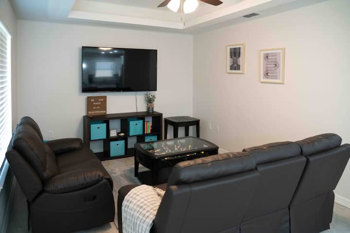 ★Stylish & Fun Family Getaway Near Spacex Starbase - Brownsville