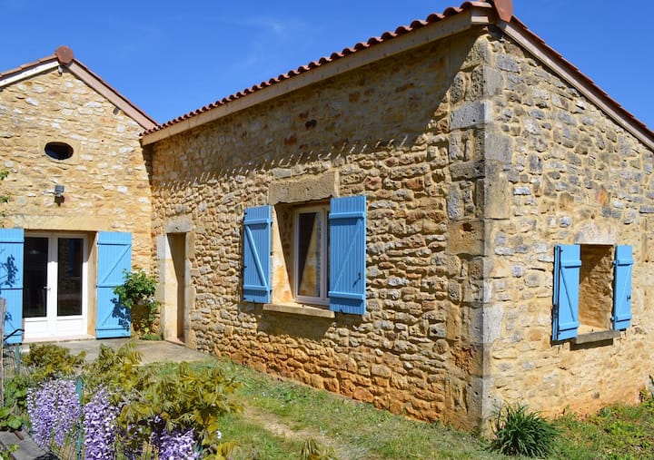 Gîte Dans Corps De Ferme Authentique - Lot