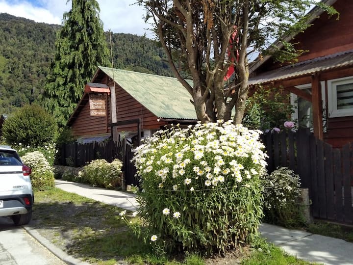 Cabaña Rustica Con Maderas De La Zona - Aysén