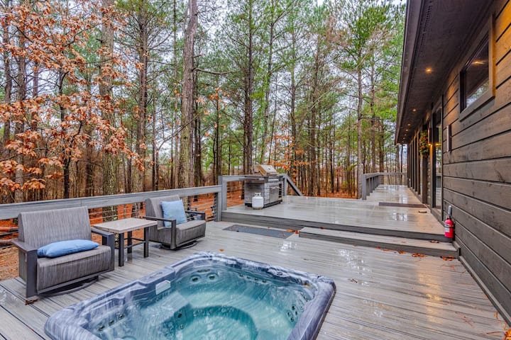 Stardust High Luxe Cabin On A Wooded 4.2 Acre Lot - Broken Bow, OK