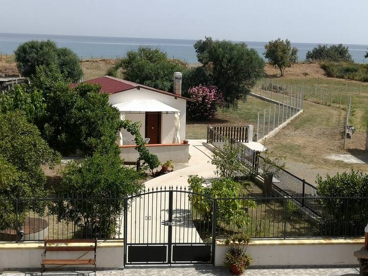 Casa Indipendente Aaut Per Vacanze Al Mare. - Mandatoriccio