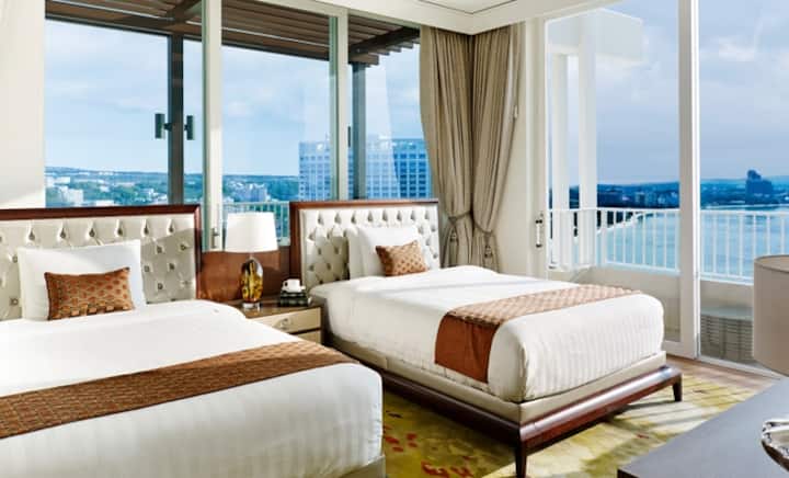 Lotte Hotel Guam - Presidential Suite Ocean Front - Guam