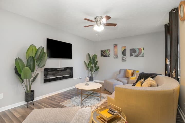 Cozy Haven-4br/3ba Near Airport - Riverdale, GA