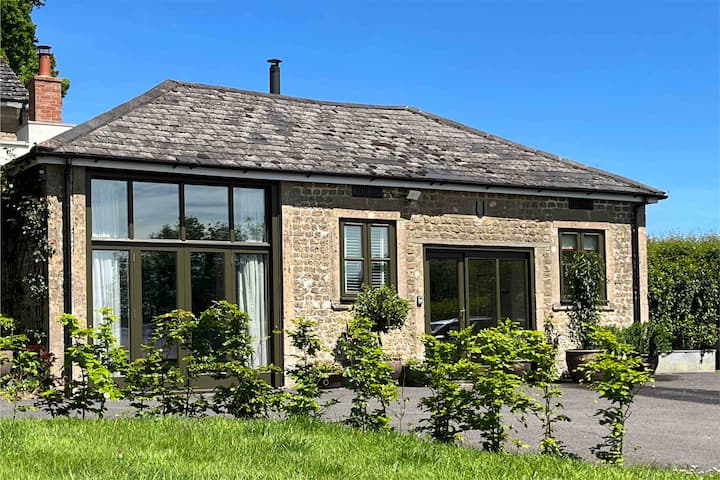 Rural Retreat In Contemporary Georgian Stable - Warminster