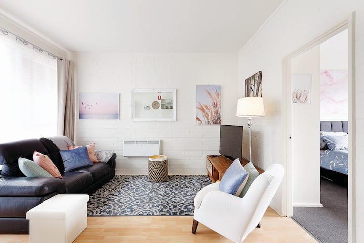 1 Bedroom Serviced Apartment, Central Ballarat - Ballarat