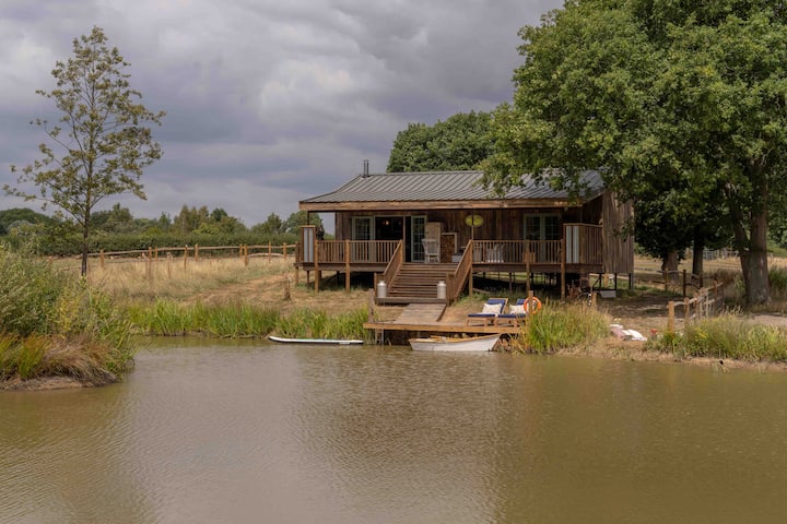 Windmill Cabin - Dorking