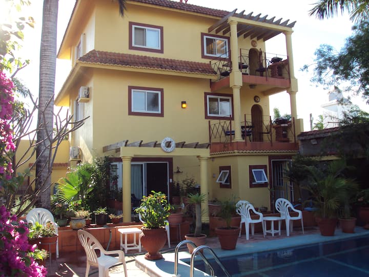 Vdk-mex El Cedral Emerald #117 3rd Floor King Bed - Cozumel