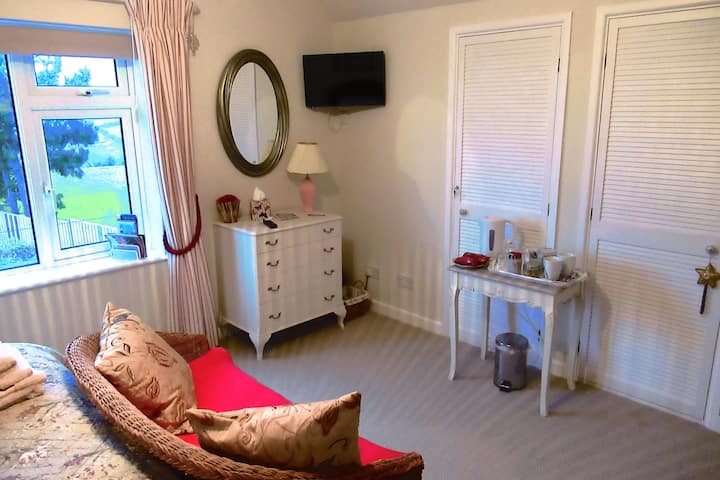 Garrick 2 Luxurious Ensuite Rooms 1 With Sea View - Port Gaverne