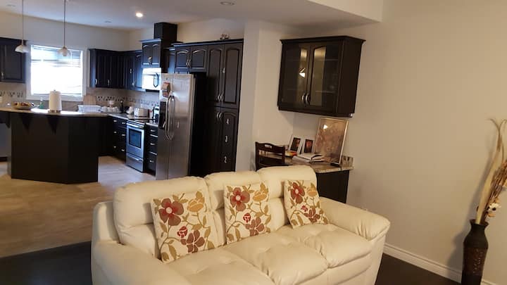 Private Room With T.v, Beddings & Shared Bathroom - Fort McMurray