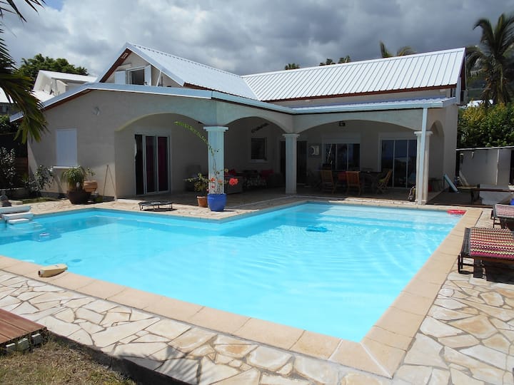 Villa De Charme Vue Sur L'océan - Saint-Leu