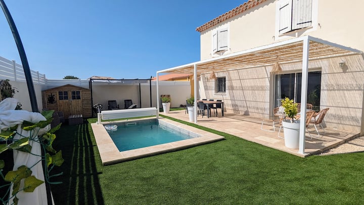 Villa 121 M2, 8 Personnes, Piscine Et Aire De Jeux - Vauvert