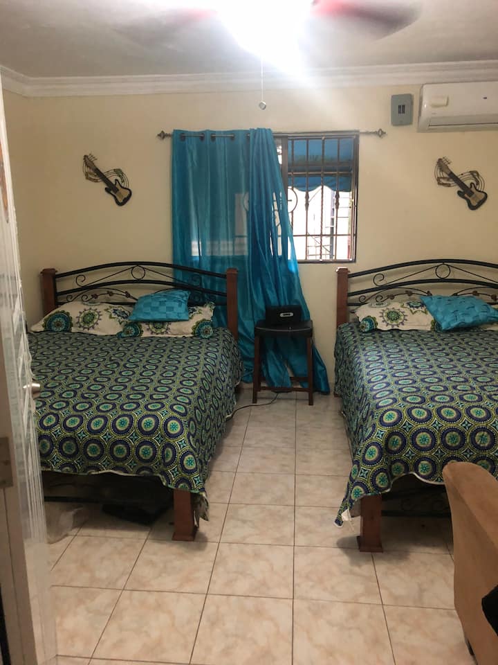 Very Nice Place Or Neighborhood Stores Around Rest - Saint-Domingue