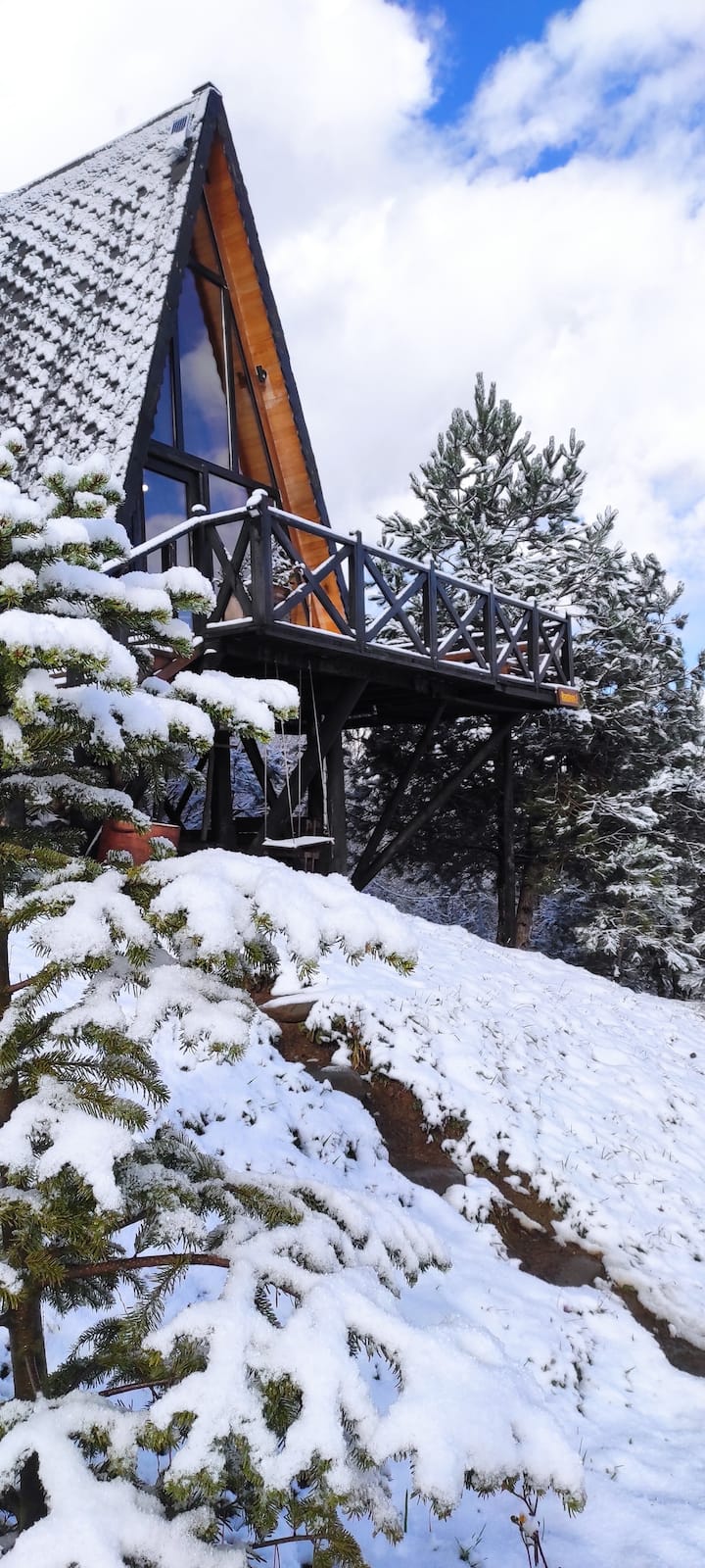 Piramitevim2
Doğa Ile Içiçe Biriyilik Yapkendine - Turkey
