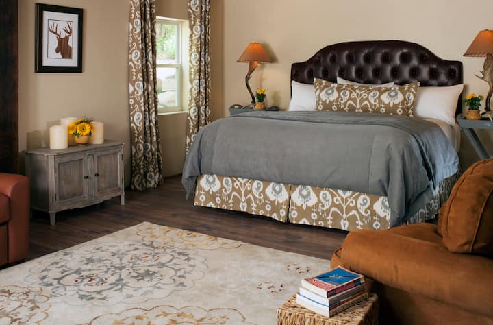 Antlers On The Creek Bed & Breakfast - Durango, CO
