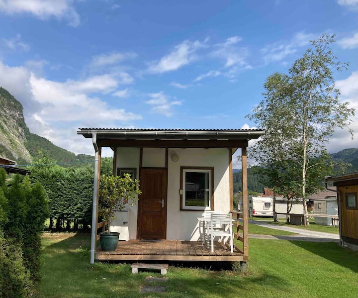 Tiny Chalet Mit Terrasse & Bergblick - 瑞士