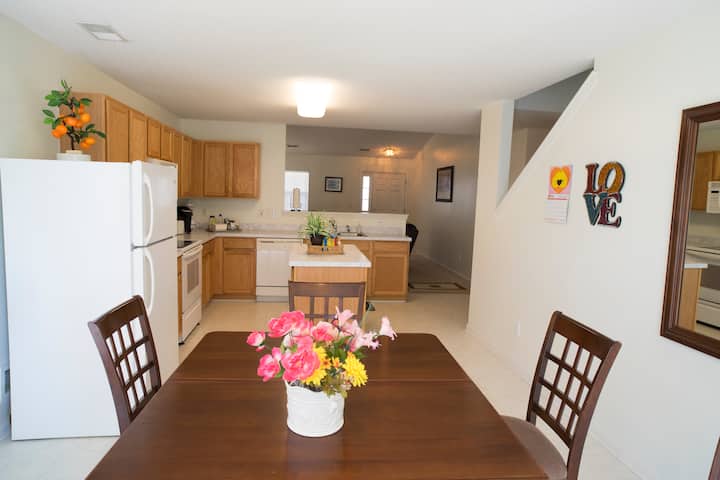 Spacious  Beautiful 3bd/2.5bath ( 5 Beds) - Goose Creek, SC