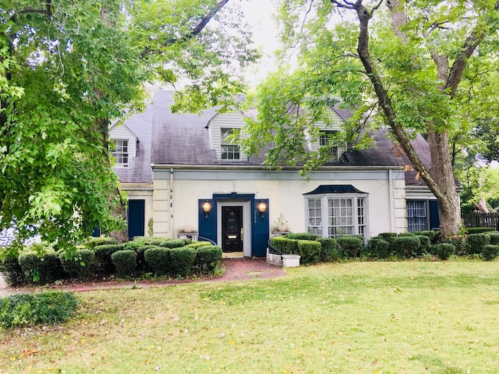 Artsy House, Historic Neighborhood - Montgomery, AL