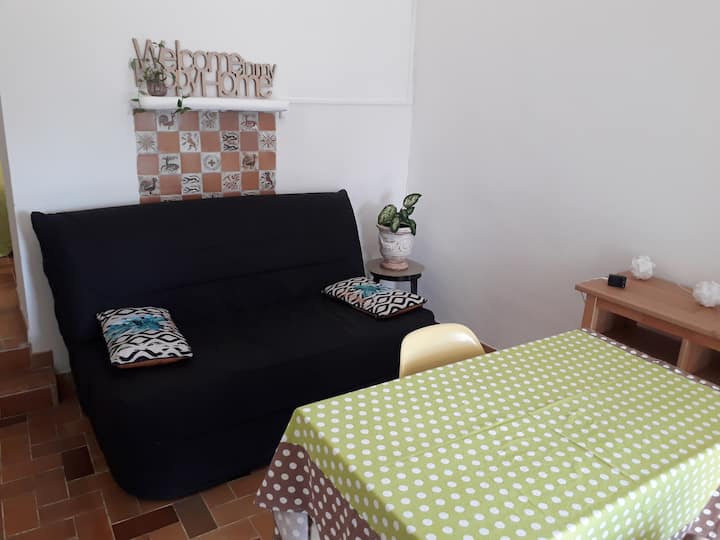 Studio Dans Mazet Indépendant Sur Terrain Paysager - Nîmes