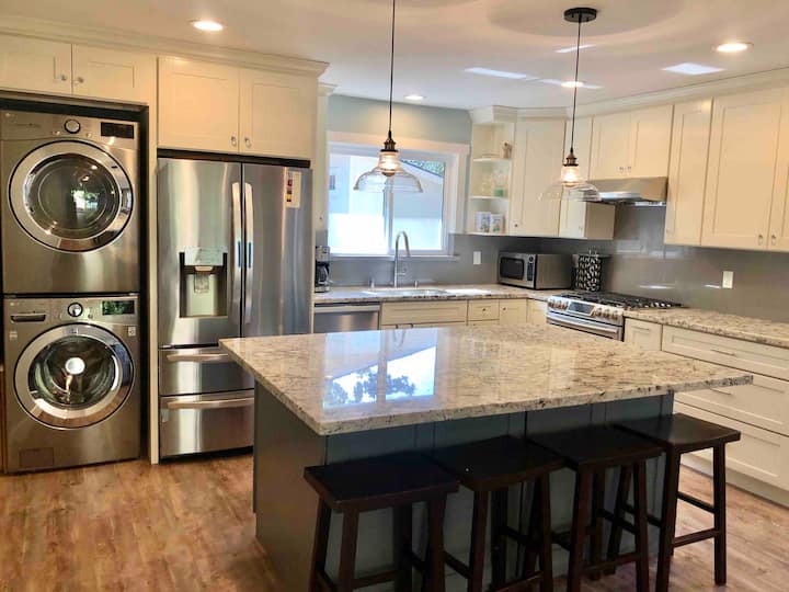 Entire New House Near Stanford Goog Msft Amzn - Los Altos, CA