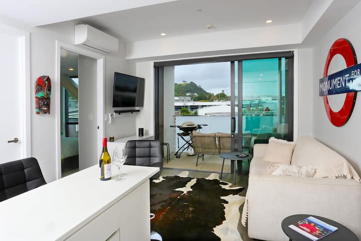 Modern Apartment In Mt Eden/uptown - Auckland