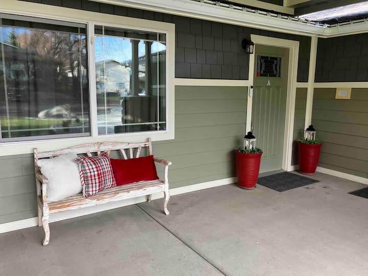Cheerful 2-bedroom Cottage W/hot Tub - Walla Walla, WA