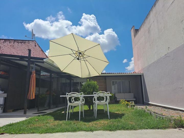 La Casita Loft
Un Nido En La Ciudad! - Cuenca
