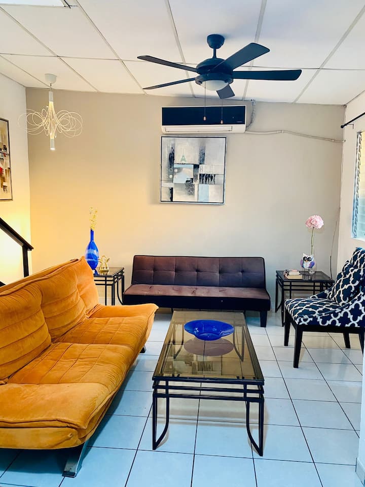 Apartamento Santa María / Full Climatizado - San Salvador