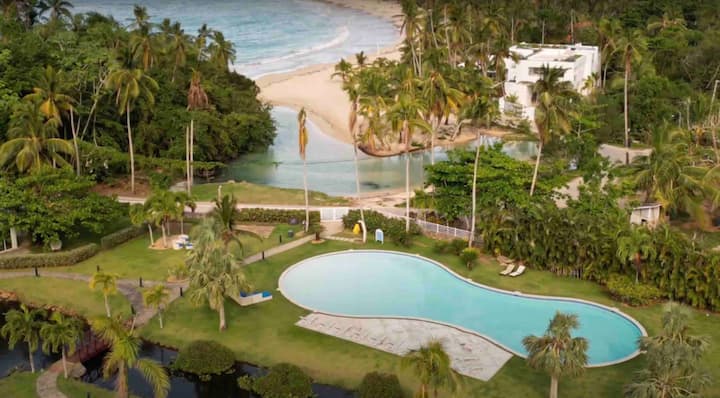Playa Ballenas Beach Front/pool Side Sleeps 9 - Dominican Republic