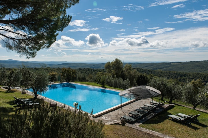Ancient Villa - Hills Of Tuscany - Siena
